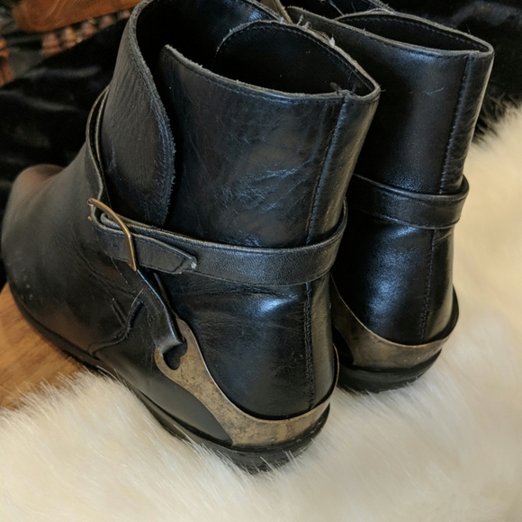 Jennifer Moore | Shoes | Jennifer Moore Auth Vintage Black Leather ...